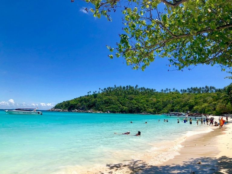 Diving Raya Island | Million Smile Tours